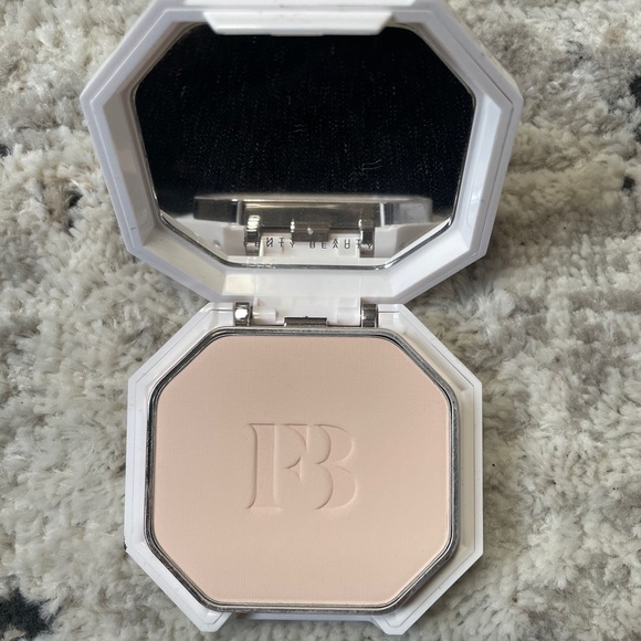 Fenty Beauty | Makeup | Shade 1 Fenty Beauty Pro Filtr Soft Matte ...